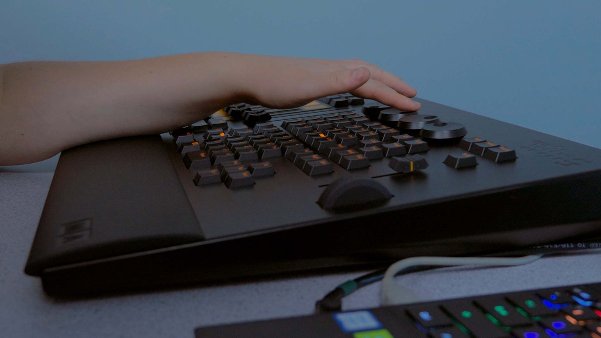 How To Quickly Control Your FB4 Lasers From A Lighting Console